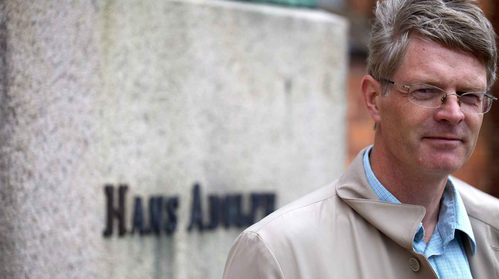 OPGØR MED DEN MODERNE MYTE